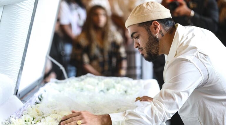 Filho de Preta Gil, Francisco se despede da mãe em velório no Rio de ...